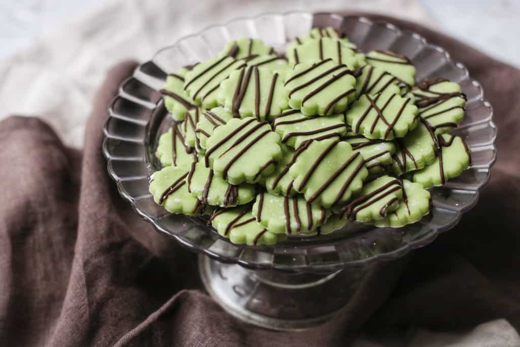 Peppermint Creams (vegan option) - Supper in the Suburbs