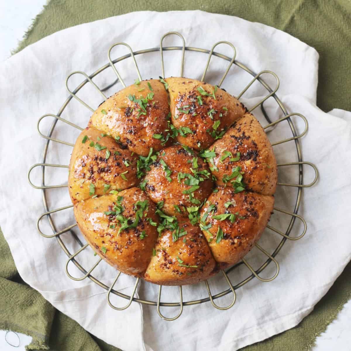 Vegan Tear and Share Garlic Bread - Supper in the Suburbs